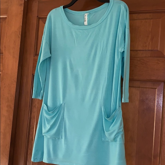 Emerald | Tops | Emerald Womens M Turquoise Tunic | Poshmark